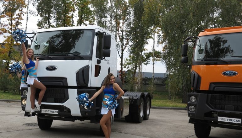 В Украине презентовали сверхпрочный тягач Ford Trucks 3542T (видео ...