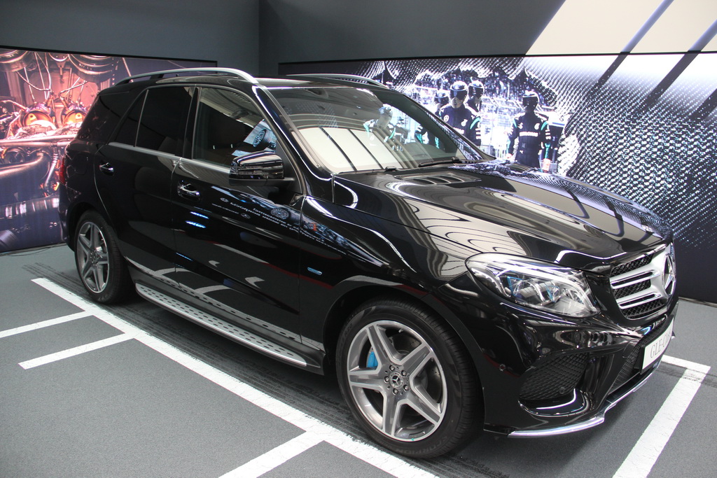 В Киеве презентовали гибридный Mercedes-Benz GLE 500 e 4MATIC – останні ...