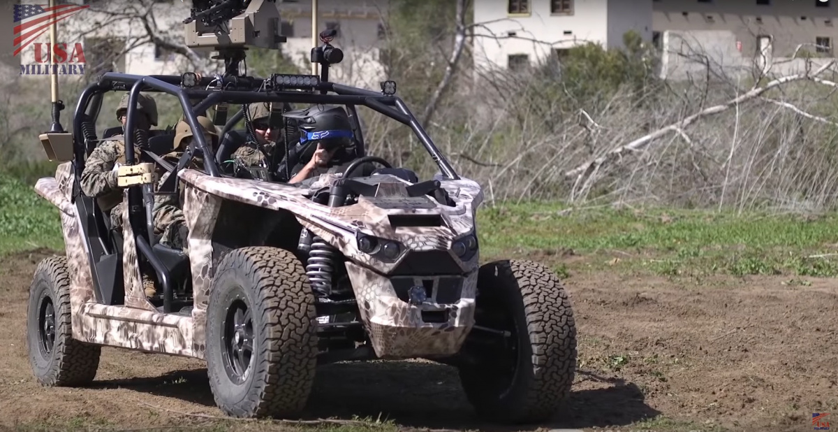 Первый армейский электромобиль проходит испытания (видео) – останні ...