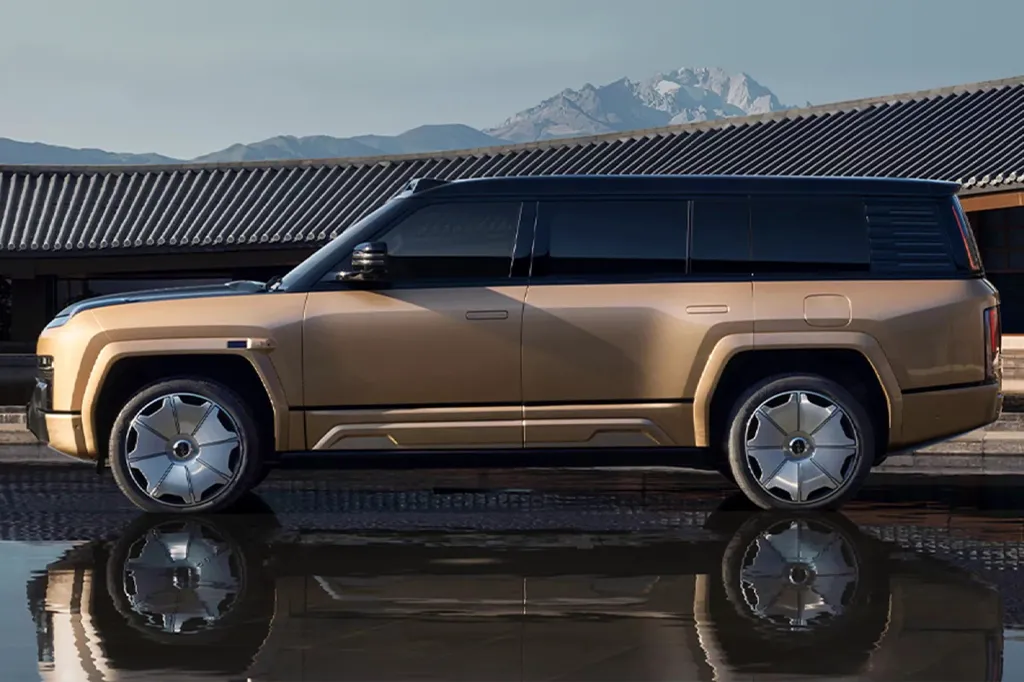 BYD розпочав продажі свого флагмана YangWang U8L – останні автоновини на Автоцентр.ua